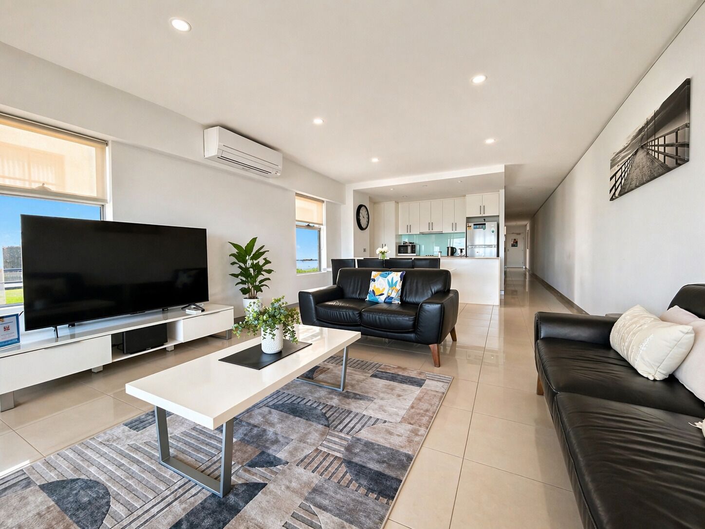 Apartamento, 3 quartos, vista para o oceano | Roupa de alta qualidade, cortinas/cortinados opacos 