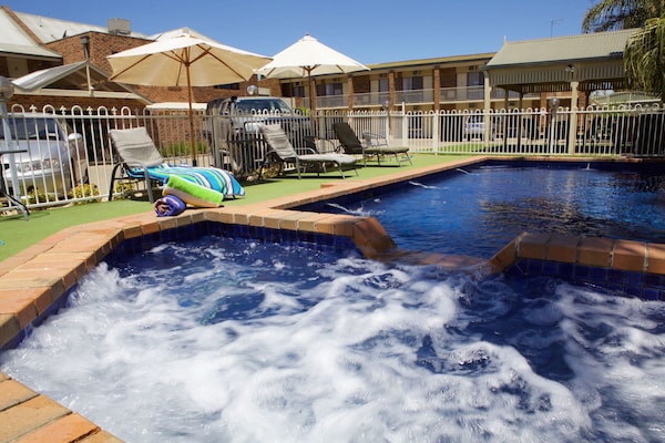 Paddle Wheel Motel - Echuca