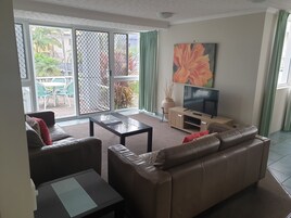 TV de tela plana 32 polegadas com canais digitais, TV, DVD player