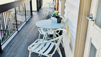 Suíte standard, para não fumantes, cozinha americana (Queen/Single Kitchenette) | Terraço/pátio