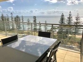 Apartamento standard, 2 quartos, sacada, vista para o oceano | Vista da sacada