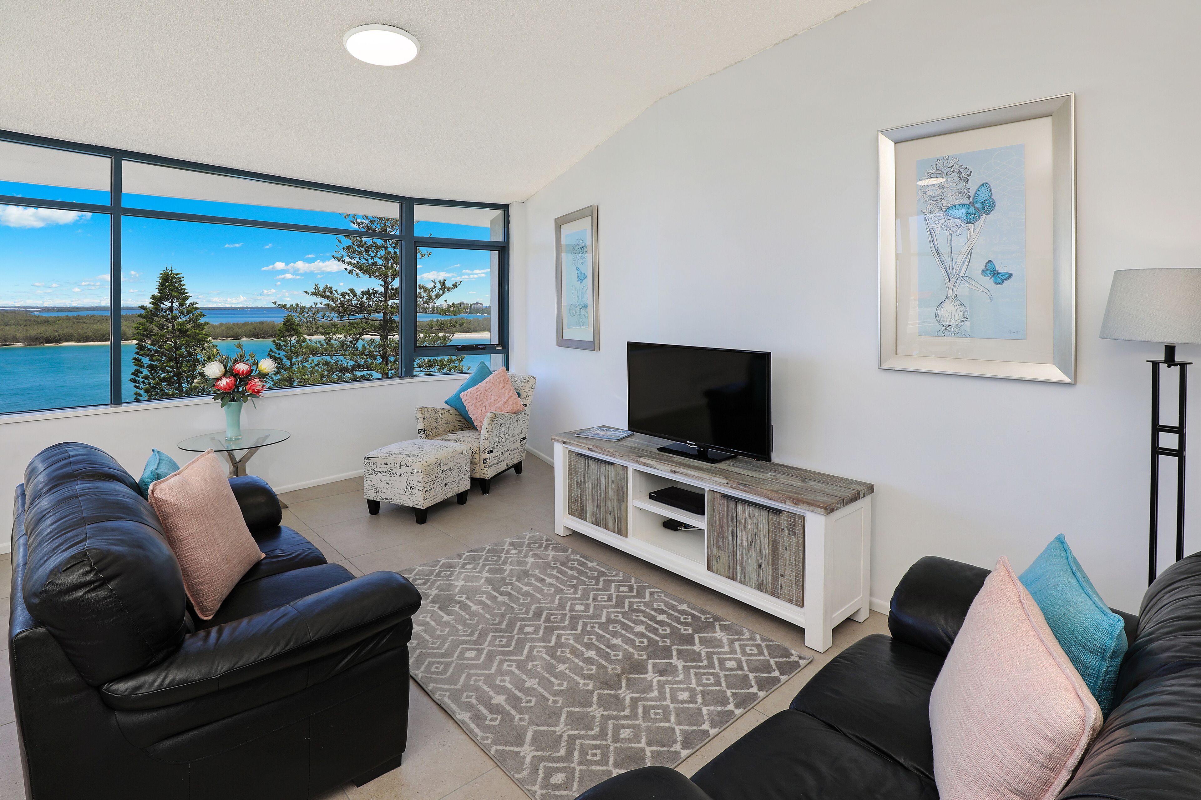Apartamento Standard, 2 quartos, não fumadores, cozinha | Sala de estar | TV de ecrã plano, Netflix, serviços de streaming 