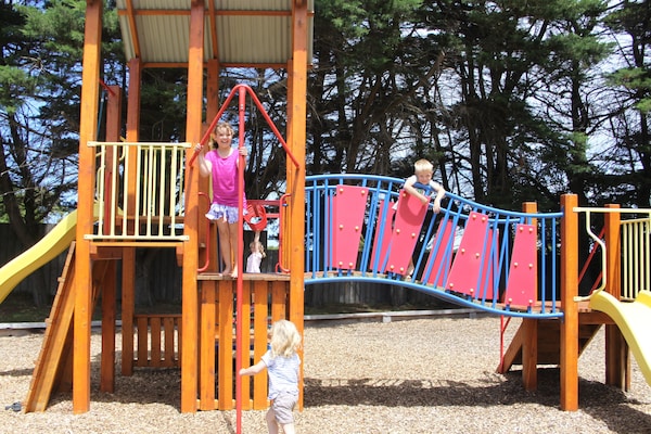 Gum Tree Caravan Park - Port Fairy