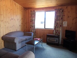 Casa de campo, 2 quartos, cozinha | Área de estar | TV de tela plana