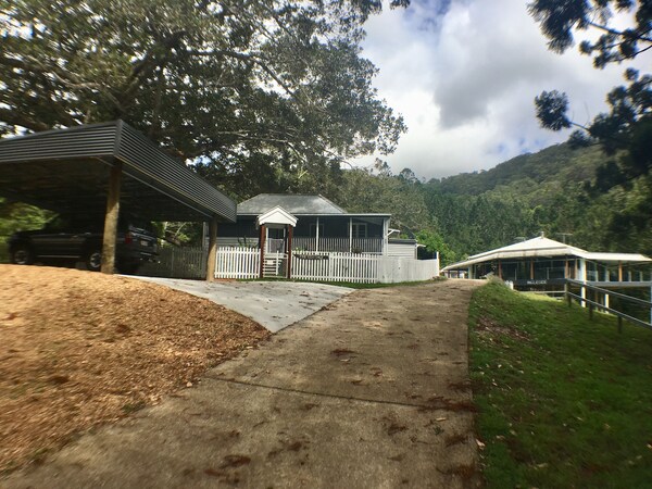 Ingleside Stud Farm - Gold Coast