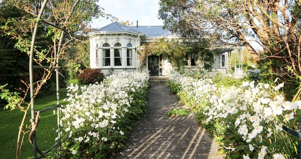 Archer House B&b - West Coast