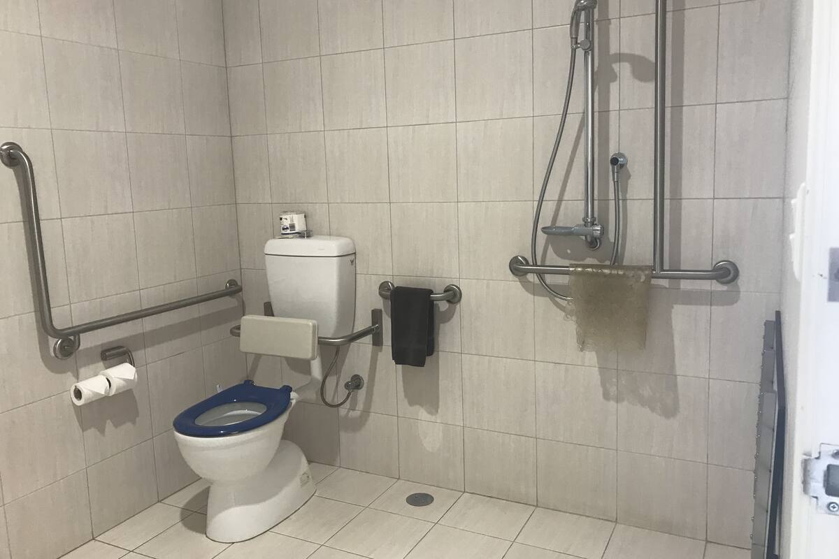 Apartamento, 1 cama queen-size e sofá-cama | Duche na casa de banho
