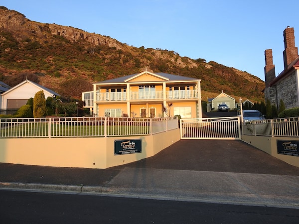 On The Terrace Stanley - Stanley