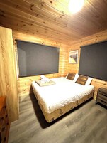 Cabana de Madeira Tradicional | Com mobília individualizada, Wi-fi, roupa de cama fornecida 