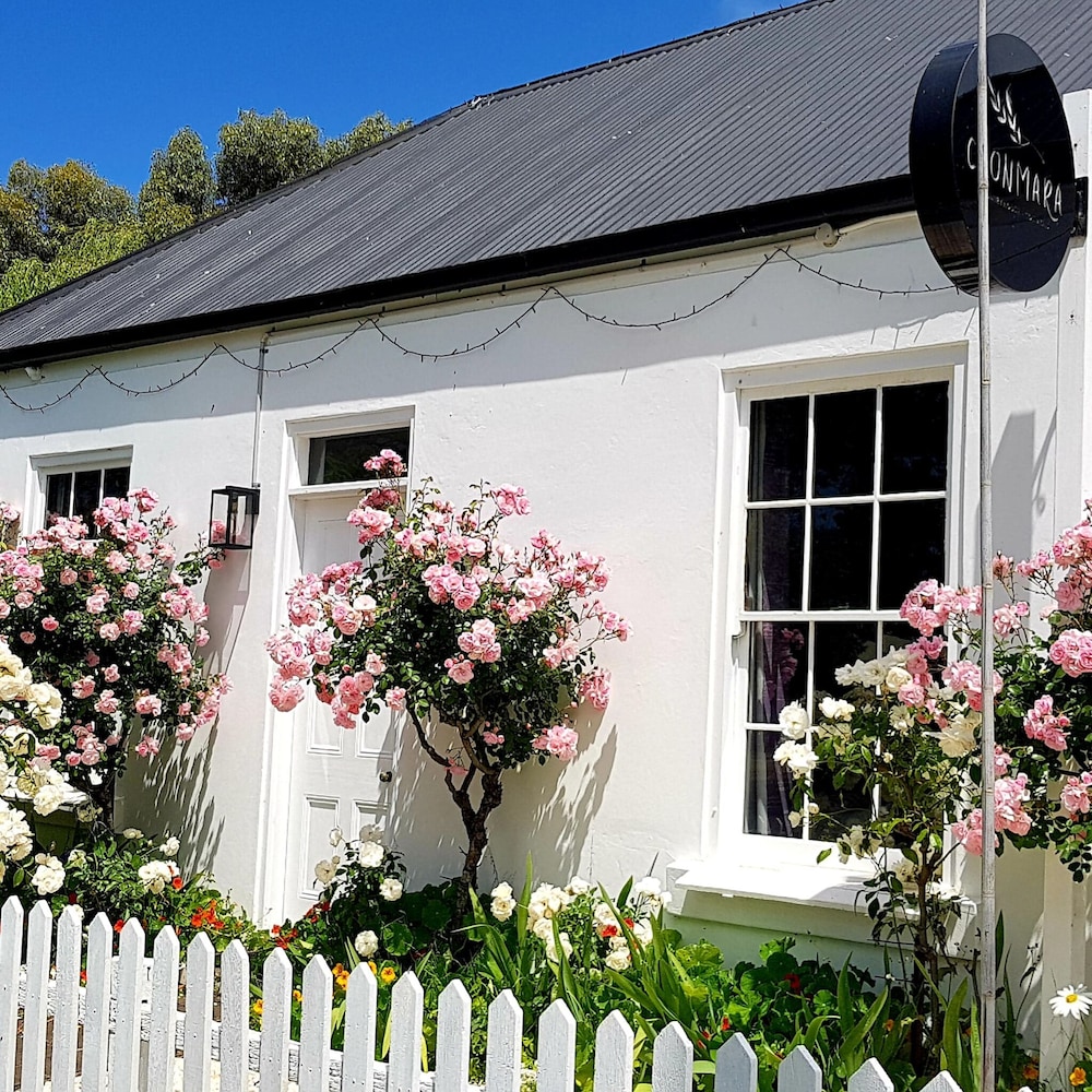 Clonmara Country House & Cottages - Port Fairy
