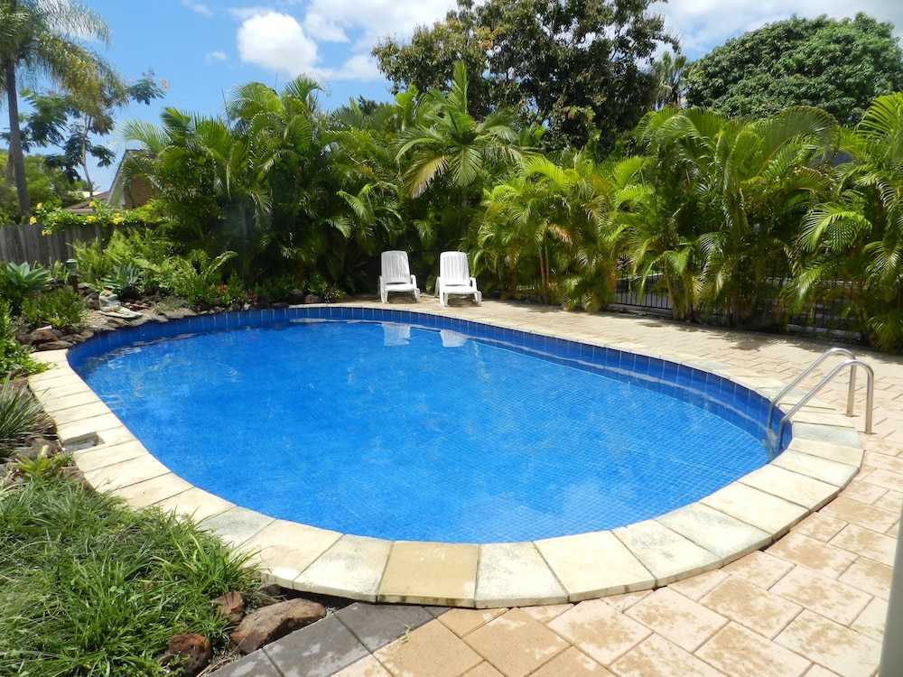 Golden Palms Motor Inn - Queensland