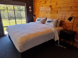 Quarto família, 2 quartos, para não fumantes, cozinha (2 Bedroom Family Room ) | Wi-Fi de cortesia, roupa de cama