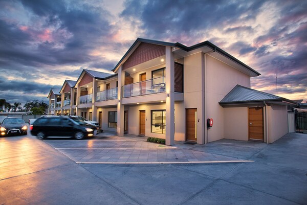 Renmark Holiday Apartments - Paringa