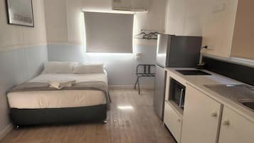 Cabana de Madeira Familiar (Standard) | 1 quarto, com decoração personalizada, com mobília individualizada