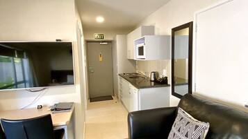 Televisor de 42 polegadas com canais digitais