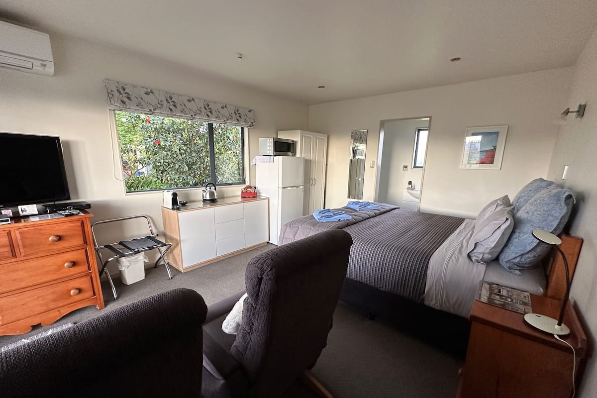 Estúdio, 1 cama King (Unit) | Roupas de cama premium, camas com colchões pillow-top