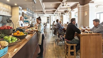 Comida e bebidas