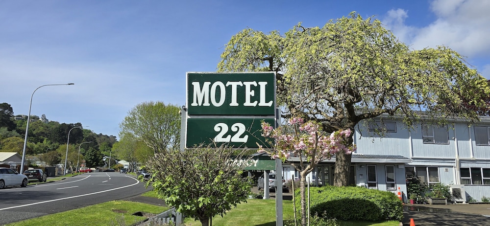 Motel 22 - 