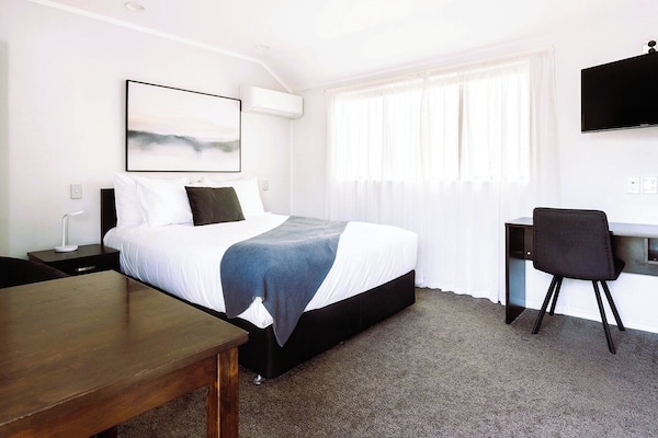 Aquarius Motor Inn - Mount Maunganui