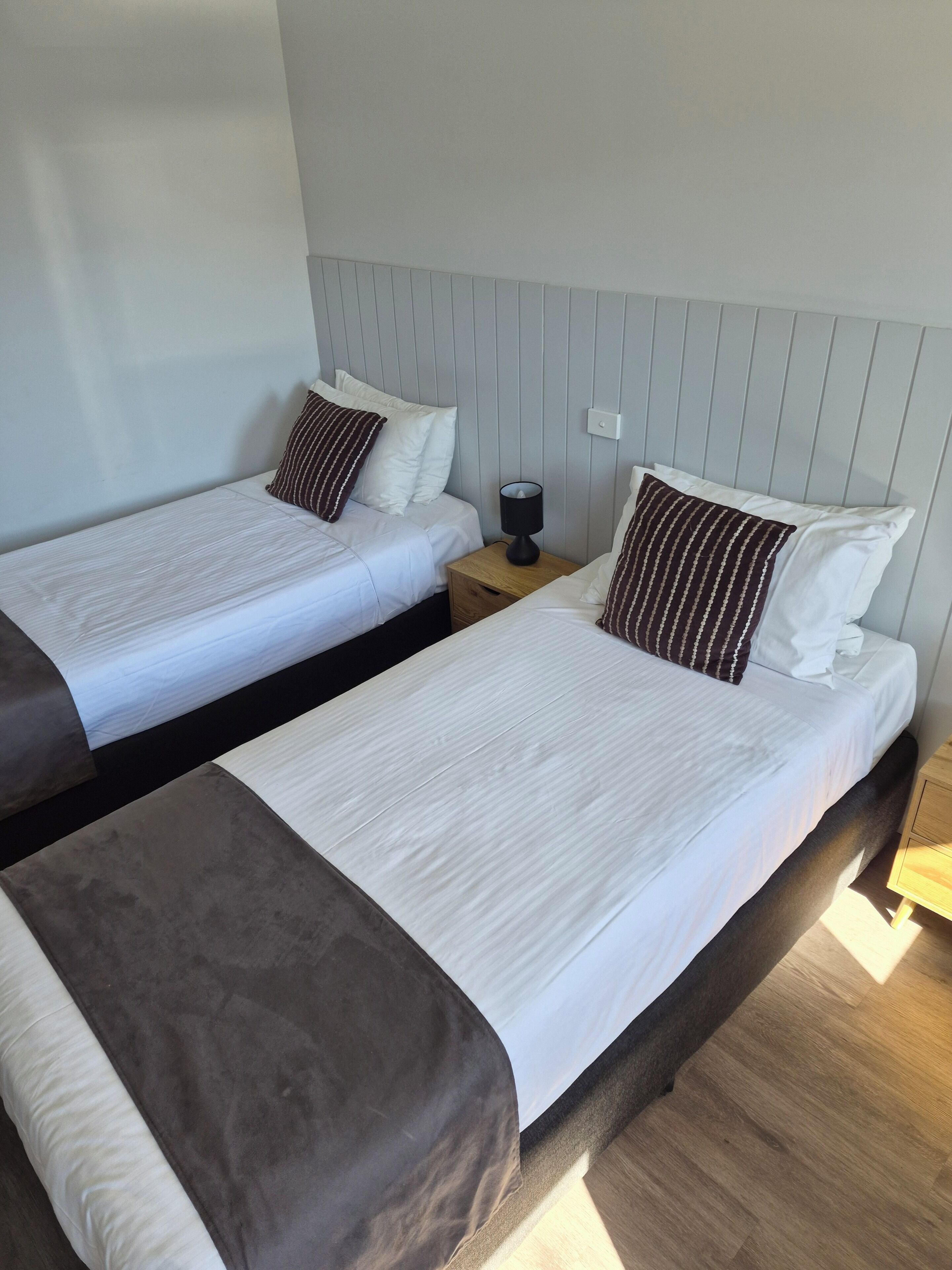 Ferro/tábua de engomar, Wi-fi grátis 