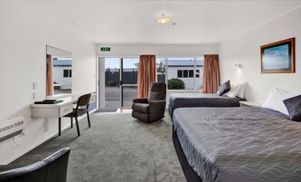 Quarto Twin | Secretária, ferro/tábua de engomar, Wi-fi grátis 