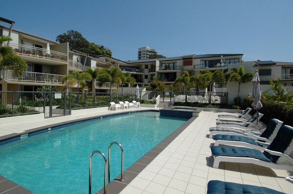 The Village Holiday Apartments At Burleigh - Gold Coast