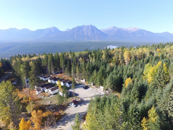 Mountain View Cabins - Banff National Park