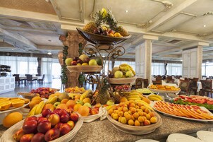 Pequeno-almoço tipo buffet diário incluído 