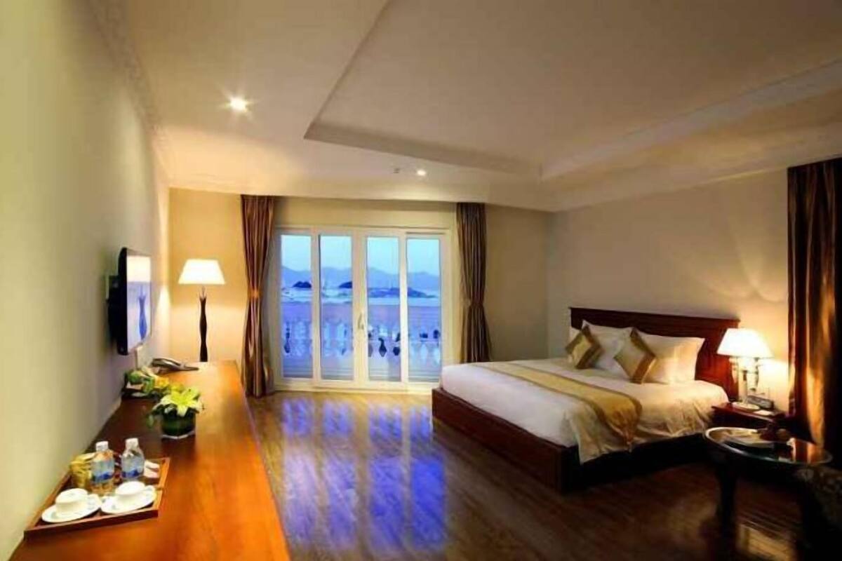 1 quarto, roupas de cama premium, frigobar, cofres nos quartos