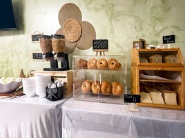 Pequeno-almoço continental diário incluído 