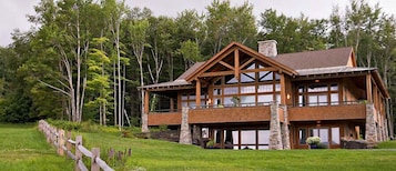 Quarto superluxo, vista para o lago | Individualmente decorados, individualmente mobiliados