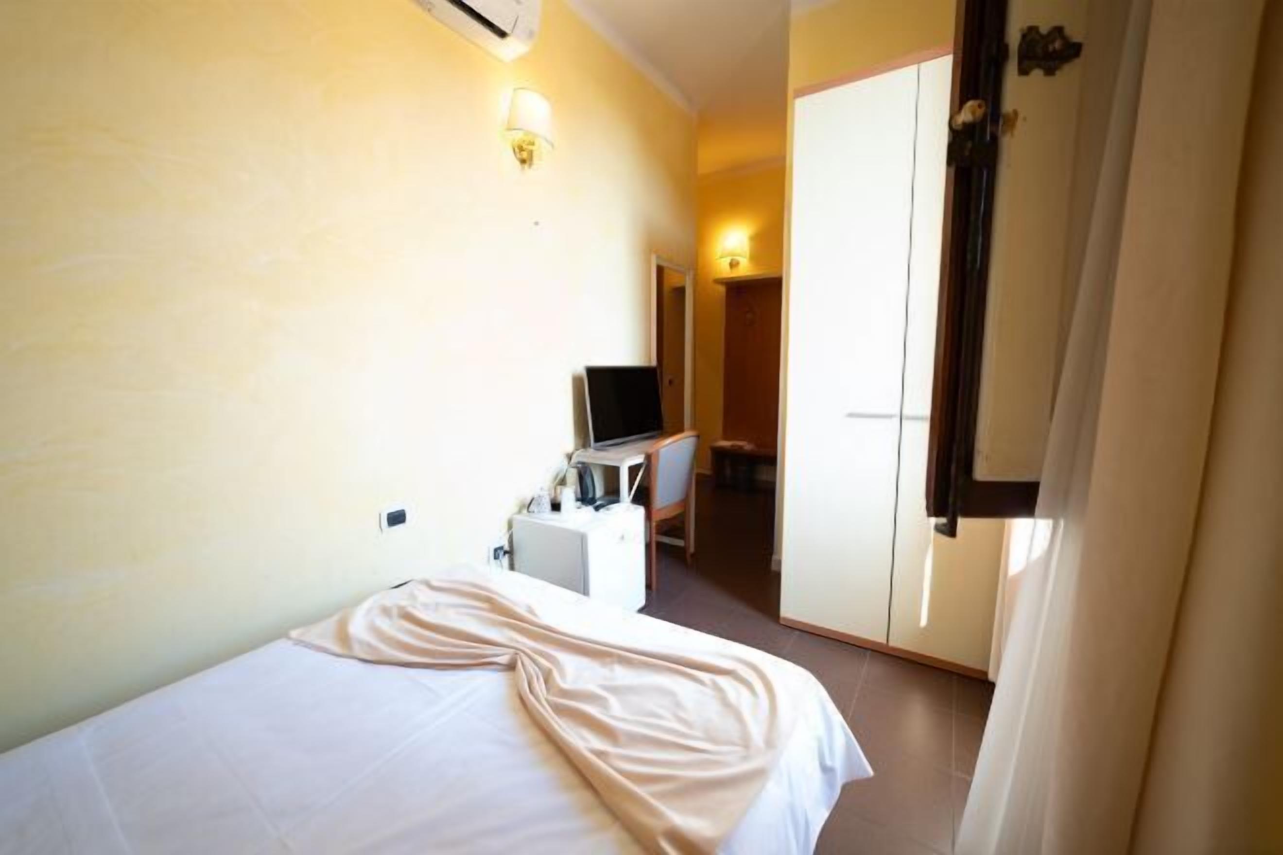 Individualmente decorados, individualmente mobiliados, escrivaninha