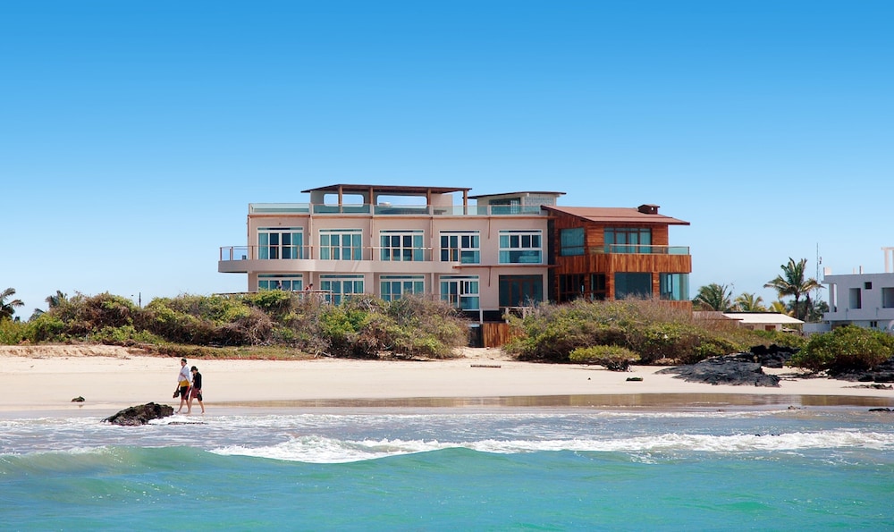Iguana Crossing Boutique Hotel - Puerto Villamil