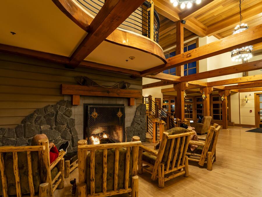 Área de estar no saguão