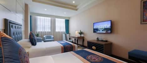 Frigobar, cofres nos quartos, despertadores