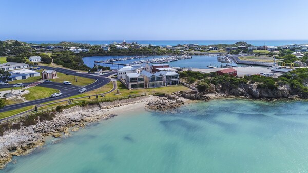 Aloha Waterfront Properties - Robe