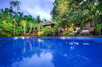 Koh Jum Beach Villas
