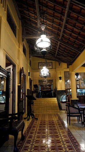 Lounge no saguão
