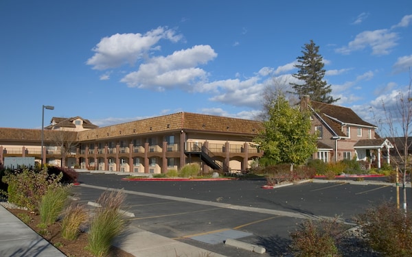 Carson Valley Motor Lodge & Suites - Nevada
