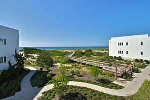 Quarto | Vista para praia/oceano