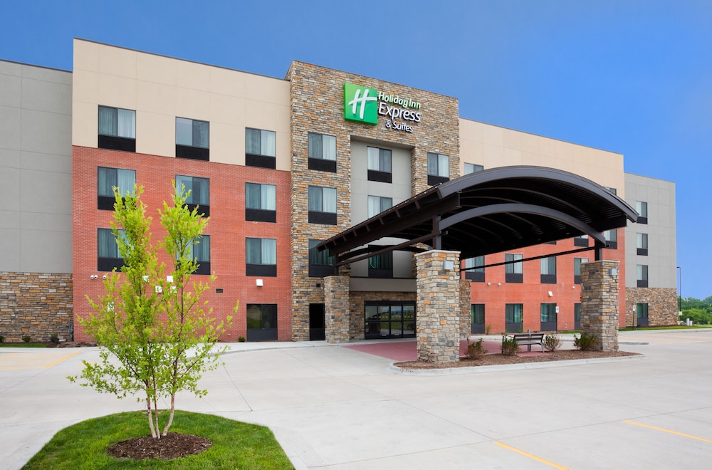 Holiday Inn Express & Suites Davenport By Ihg - Davenport, IA