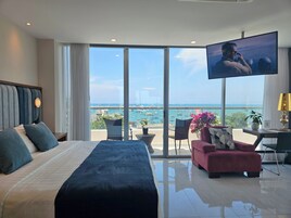 Suite-Estúdio Panorâmica | Roupa de alta qualidade, minibar, cofre no quarto 