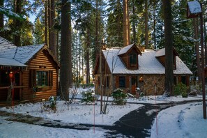 The Cottage Inn Reviews, Deals & Photos 2024 - Expedia