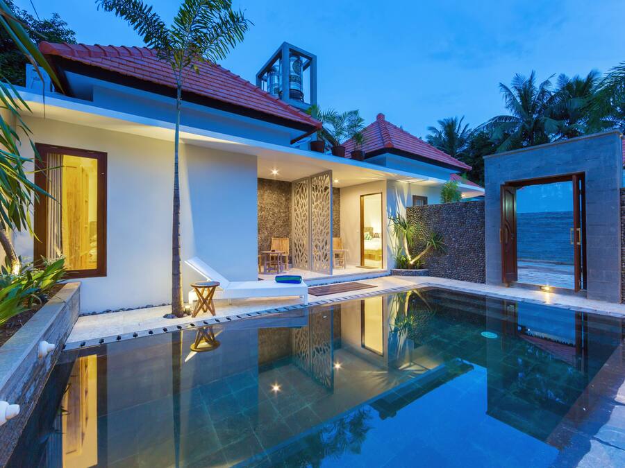 Quarto casal luxo, 1 cama de casal, para não fumantes, vista para a piscina | Vista do quarto