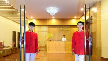 Entrada (vista interior)