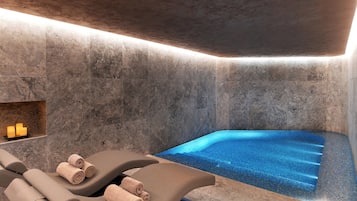 3 piscinas interiores, da(s) 9:00 à(s) 21:00, toldos gratuitos