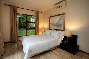 1 quarto, roupas de cama premium, cofres nos quartos