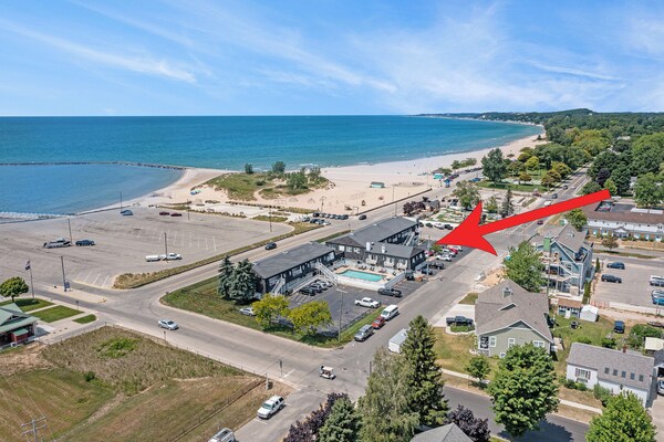 Snyder's Shoreline Inn - Ludington, MI