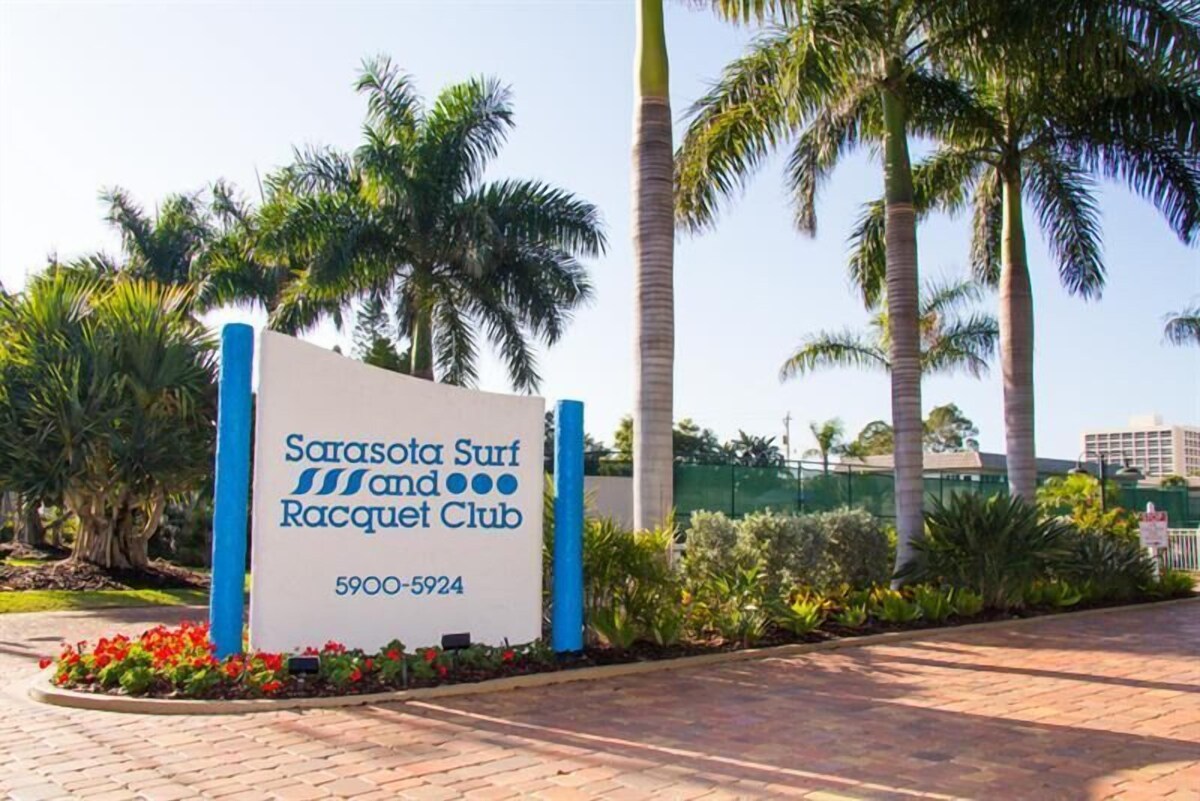 Sarasota Surf and Racquet Club Reviews, Deals & Photos 2023 - Expedia