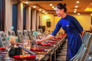 Café da manhã, almoço e jantar; culinária vietnamita